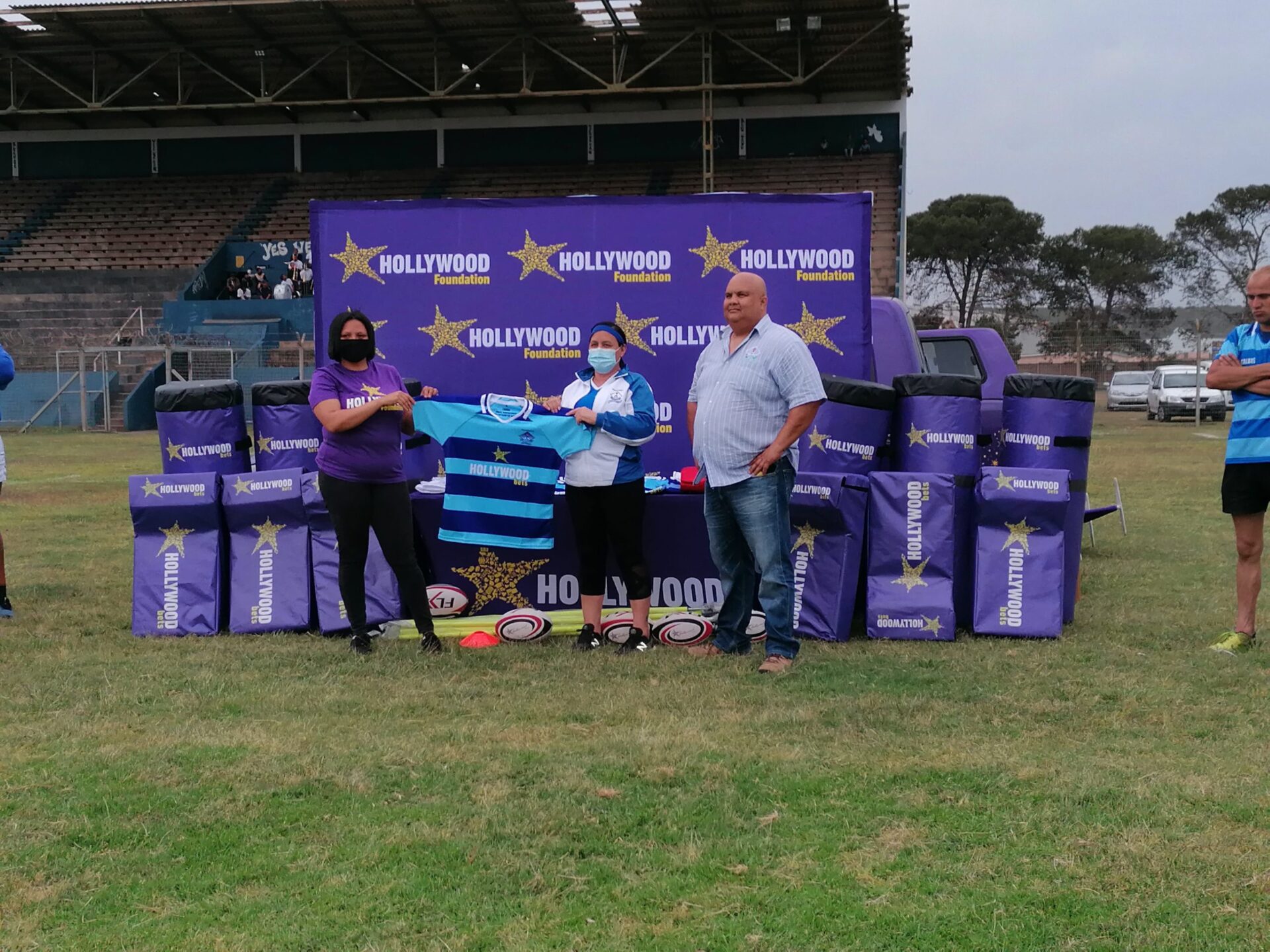 Hollywoodbets hands over essential equipment to Progress Rugby Club ...